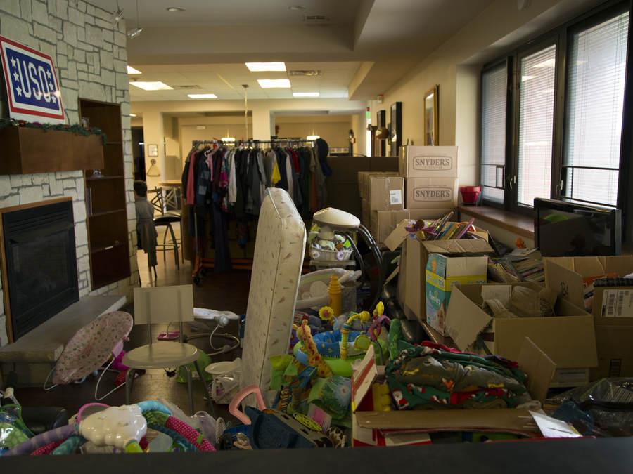 Service Members Displaced by Fire Find Everything They Need at USO Fort ...