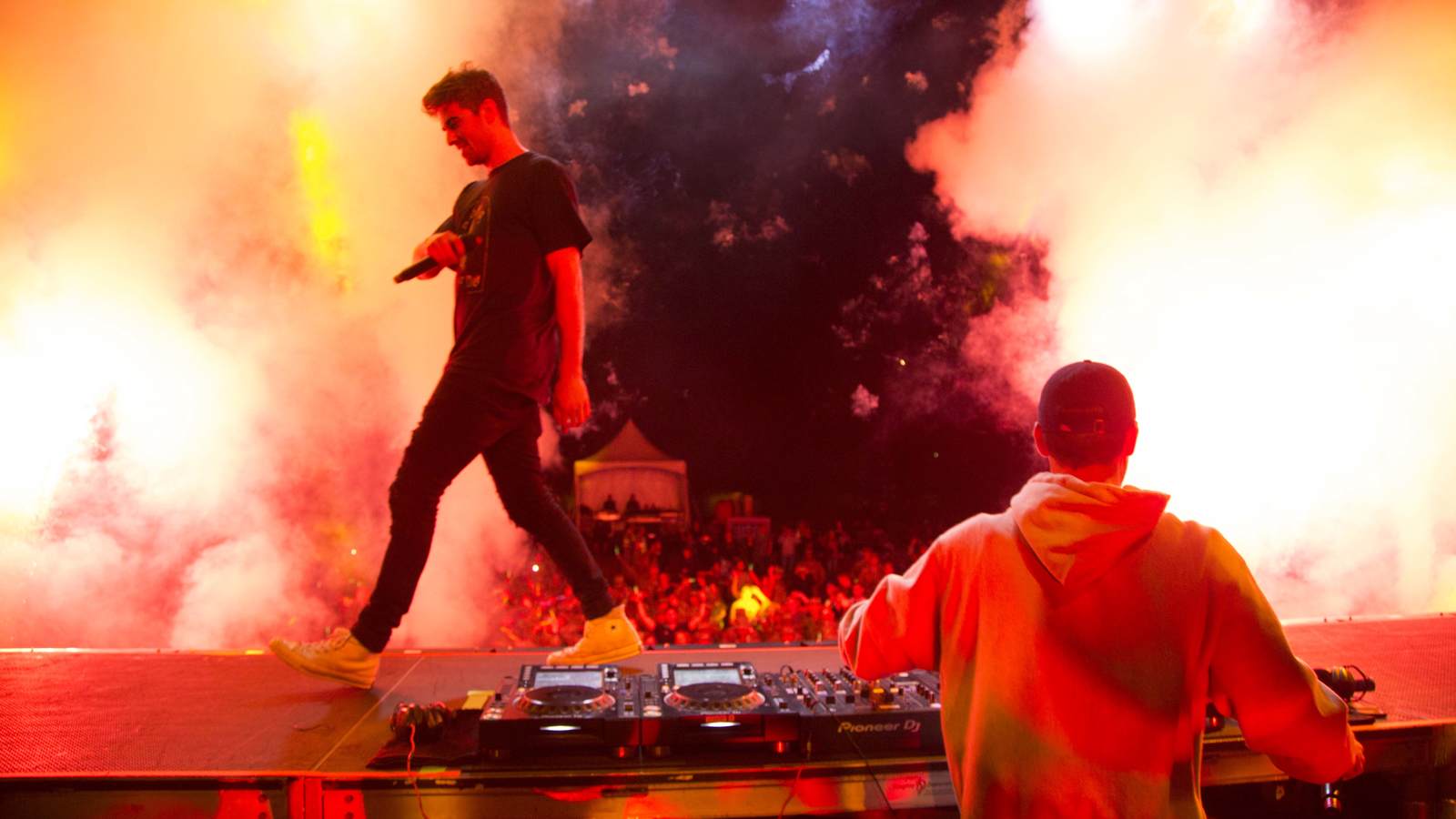 Watch The Chainsmokers Surprise Future Troops With Explosive USO ...